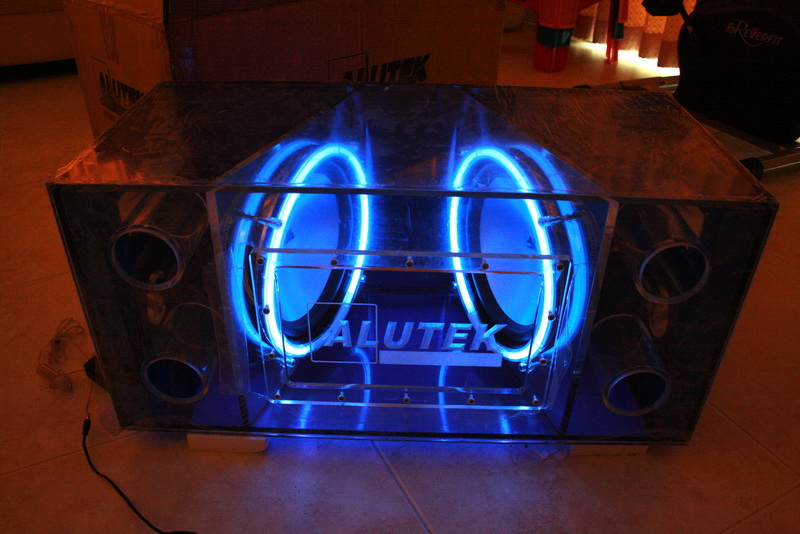 [ตลาดร่ำรวย™] ขายถูกตู้ซับฯอคิลิคยี่ห้อALutek (ของใหม่100% เป็นของนำเข้า)